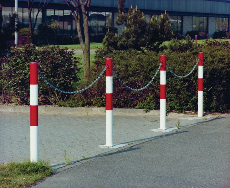 Minder Removable Barrier Posts | Seton