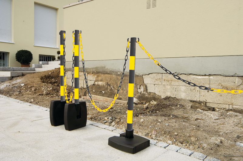 Folding Post & Chain Guard - Kit | Seton