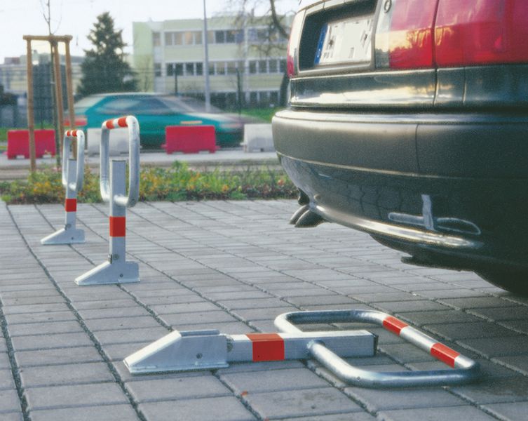 Commander Drop Down Frame Posts - Concrete Secured | Seton