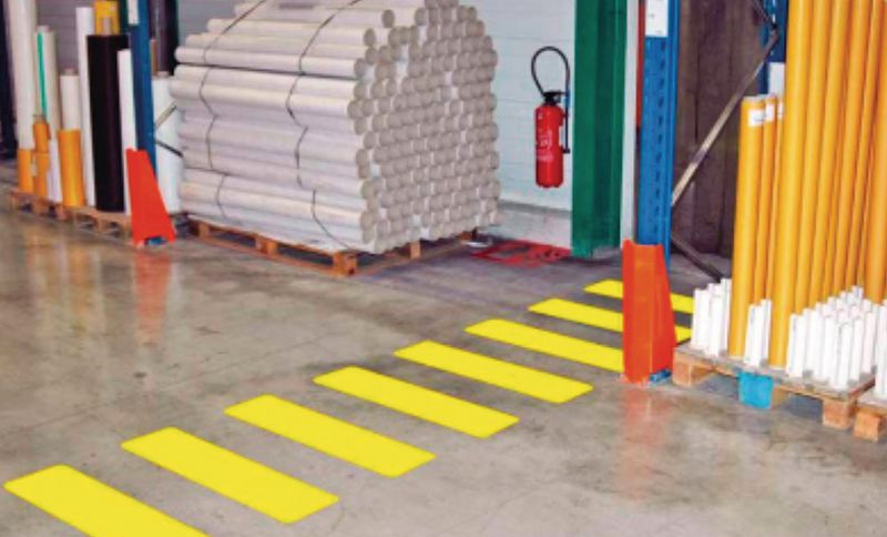 Passage piéton adhésif prêt à appliquer | Seton