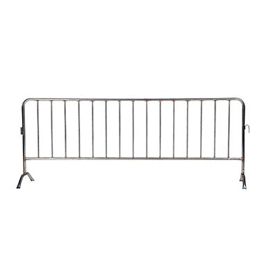 Interlocking Crowd Control Barriers With Curved Feet | Emedco