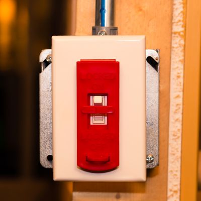 light switch lockout device